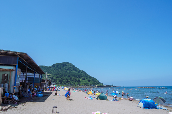 【2019年】新潟県の綺麗な海「なおえつ海水浴場」情報！水質や営業時間は？ 日本の綺麗なビーチ達