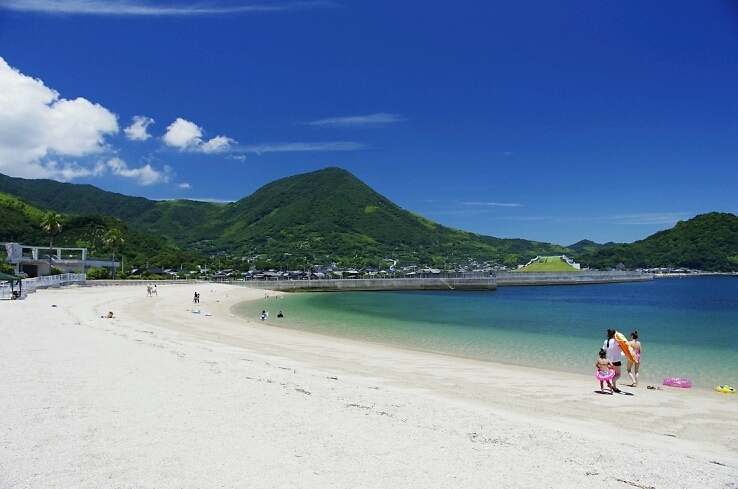 【2019年】山口県の綺麗な海「ビー玉海岸海水浴場」情報!水質や営業時間は? 日本の綺麗なビーチ達