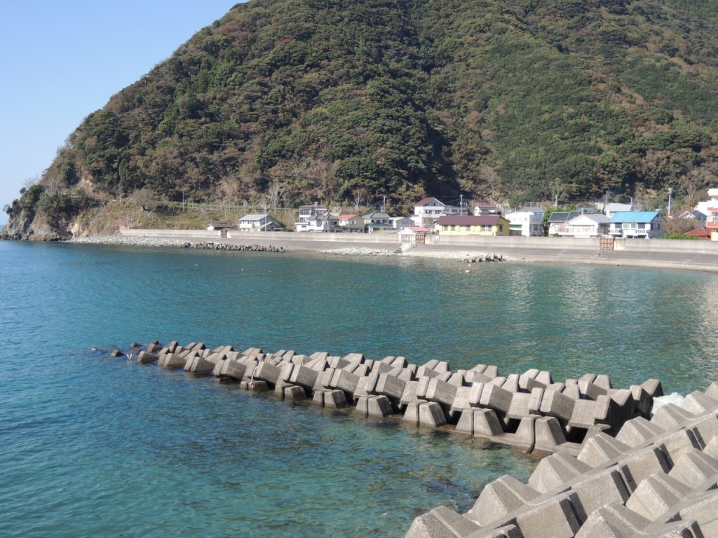 【2019年】静岡県の綺麗な海「安良里海水浴場」情報！水質や営業時間は？ 日本の綺麗なビーチ達
