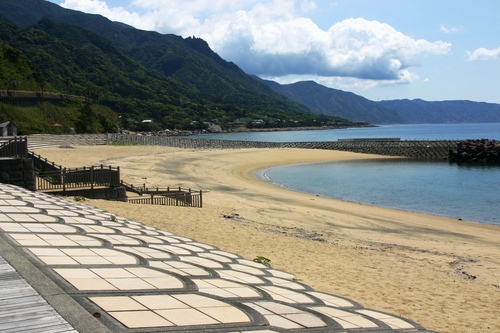 【2019年】鹿児島県の綺麗な海「ゴールドビーチ大浜海水浴場」情報！水質や営業時間は？ 日本の綺麗なビーチ達