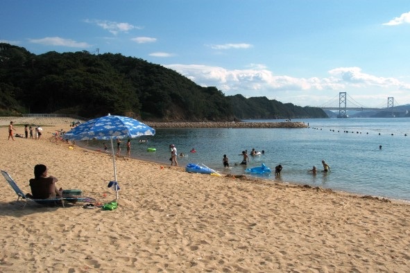 【2019年】兵庫県の綺麗な海「伊毘海水浴場」情報！水質や営業時間は？ 日本の綺麗なビーチ達