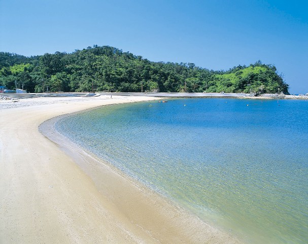 【2019年】兵庫県の綺麗な海「沼島海水浴場」情報！水質や営業時間は？ 日本の綺麗なビーチ達