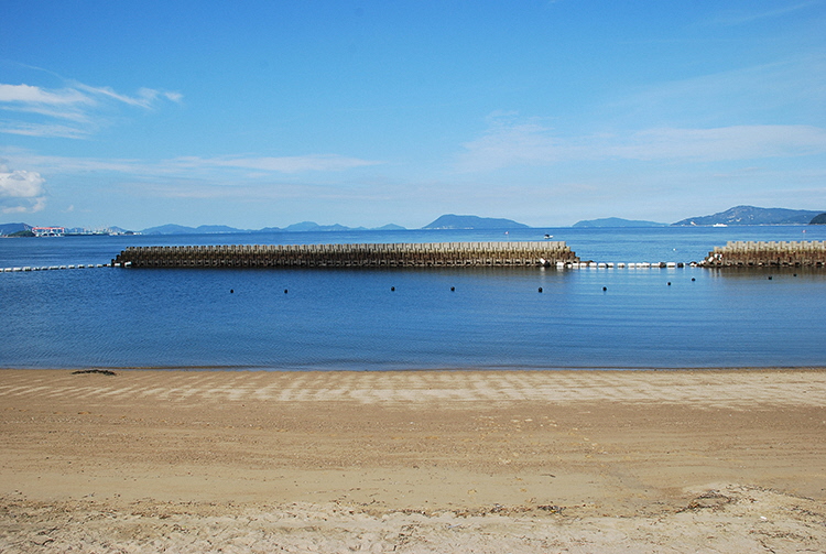 【2019年】香川県の綺麗な海「沙弥島海水浴場」情報！水質や営業時間は？ 日本の綺麗なビーチ達